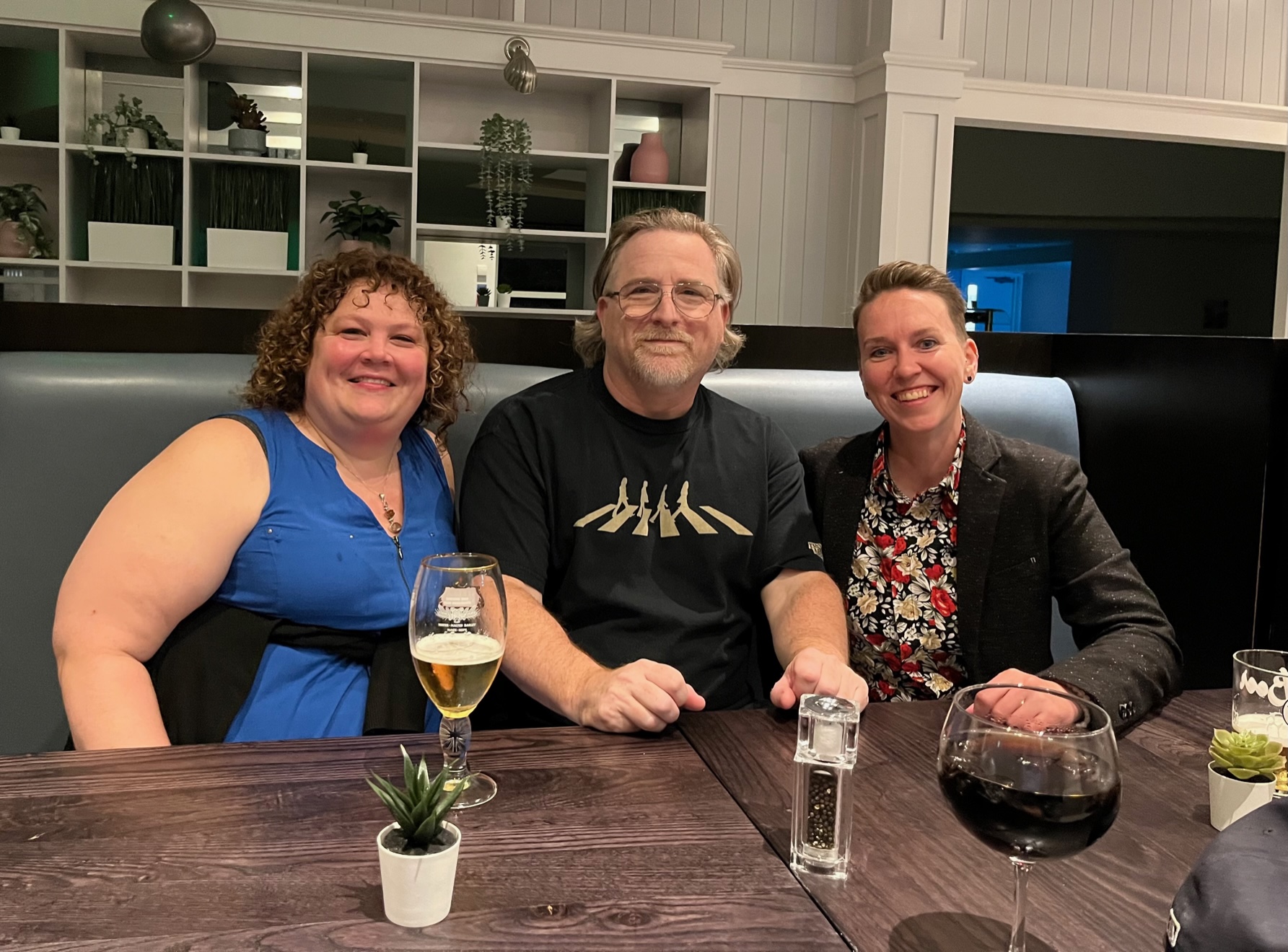 Episode 376: Euro Trip with Rachel and Holly – Pinball Profile